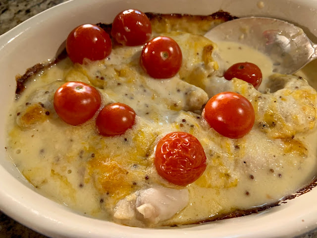 Kitty's Kozy Kitchen: Cheesy Chicken