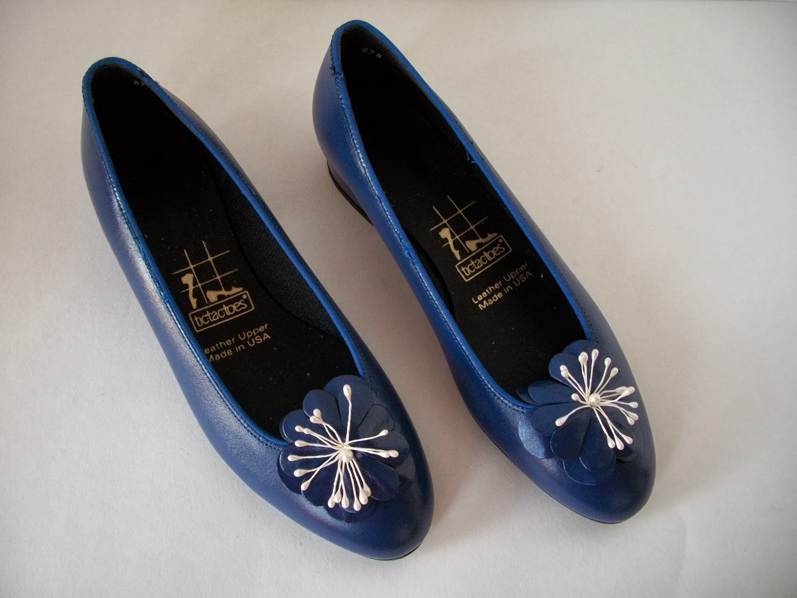 Still Stunning Vintage Resale: Tic-Tac-Toes Periwinkle Blue Leather ...
