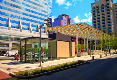 Building Facades in Downtown Portland