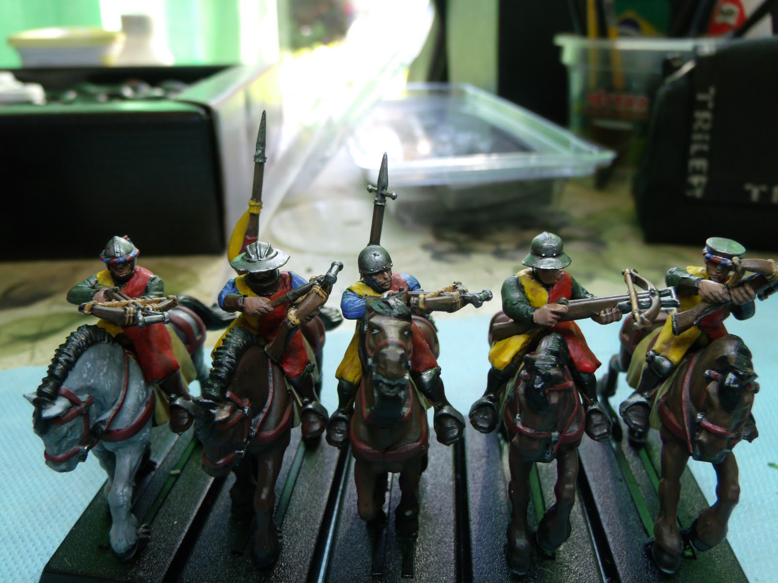 Vamos Ver no Pano Verde: Bretonnia Mounted Yeomen WIP VII