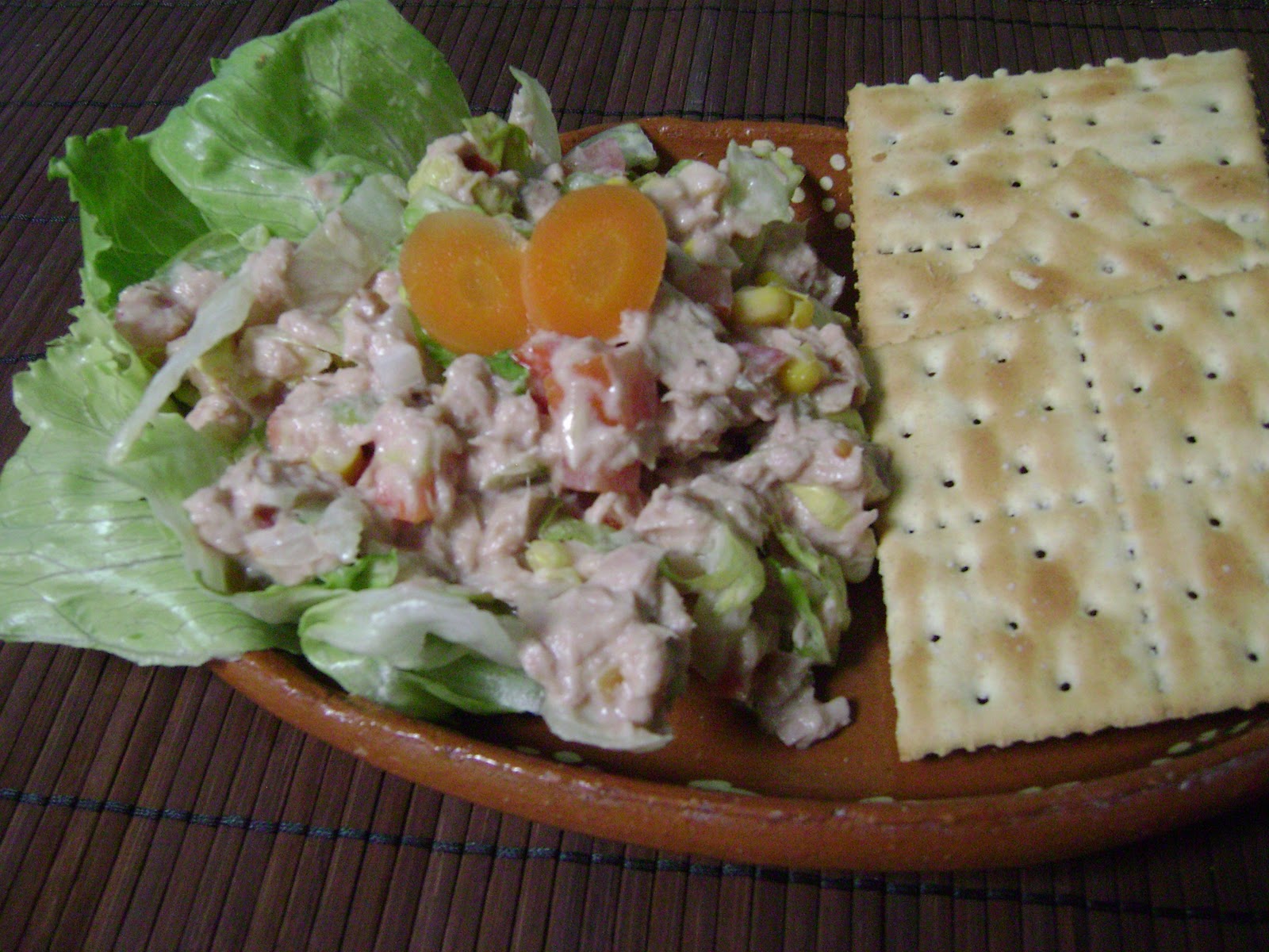 Ensalada de Atun {Tuna Salad} - La Cocina de Leslie