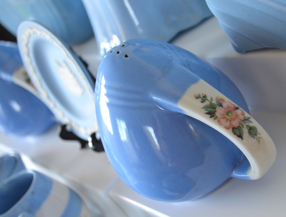 The Copycat Collector: COLLECTION #136: Light Blue Pottery