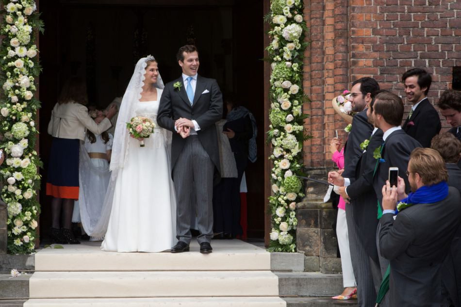 Royal Family Around the World: Princess Alix of Ligne Weds Count ...