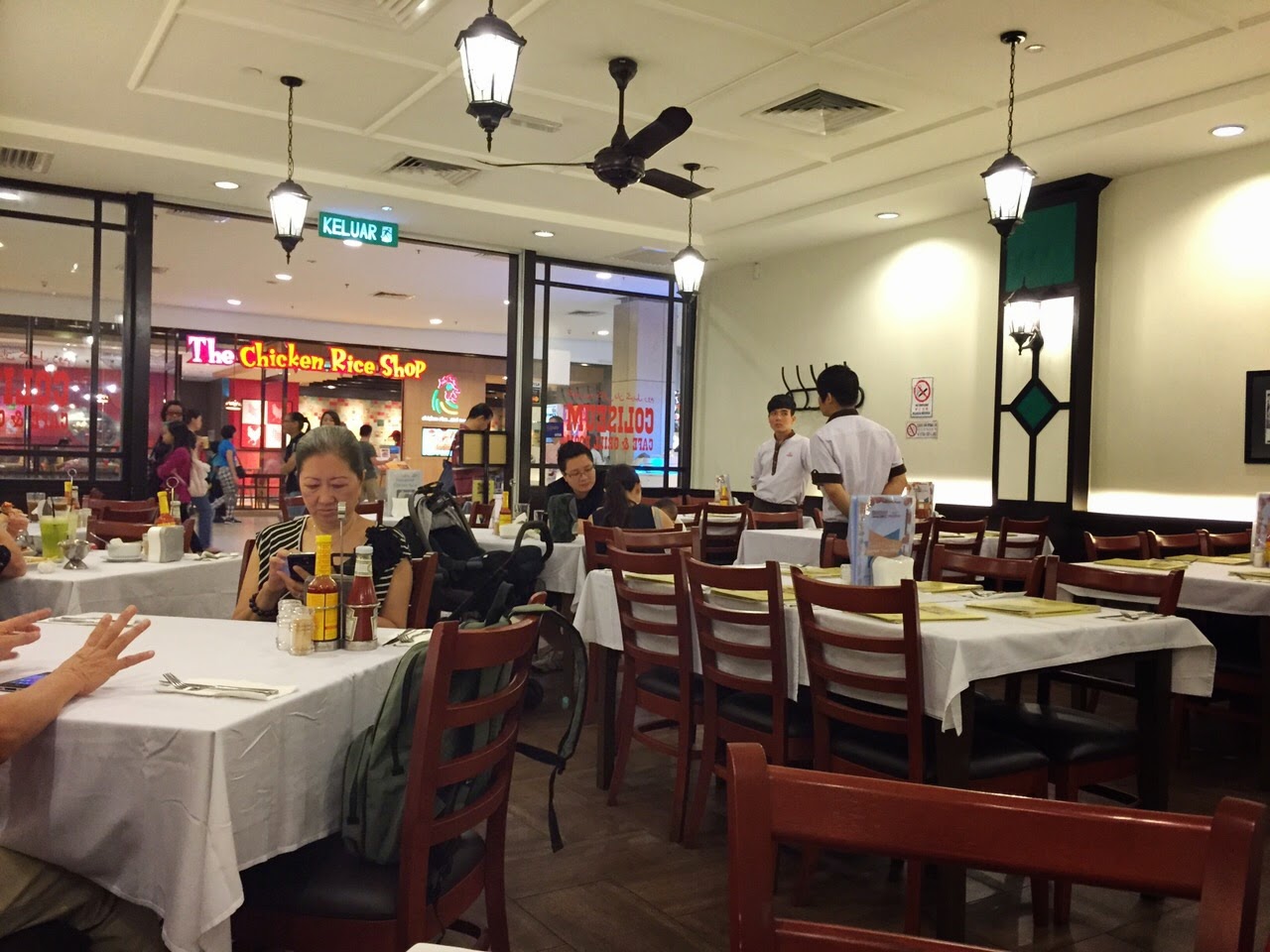 小笼包の疯狂世界: For a Nostalgic Dining Experience @ Coliseum Cafe & Grill ...