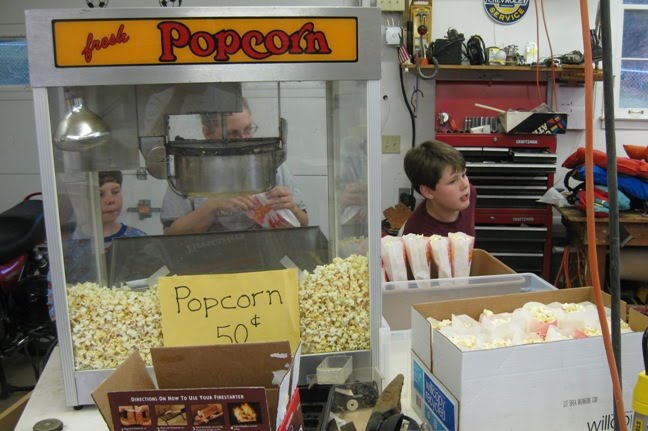 Adventures of a Curious Fellow: Tom’s PopcornWerks