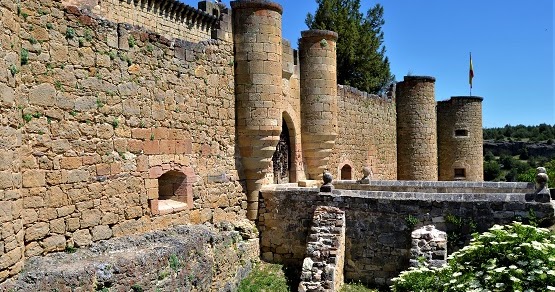 Castillos y fortalezas
