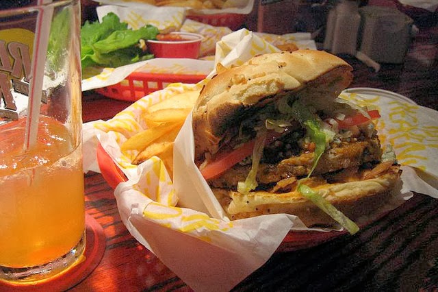 Almost Vegetarian: Where Can I Get a Veggie Burger? Red Robin, Burger ...