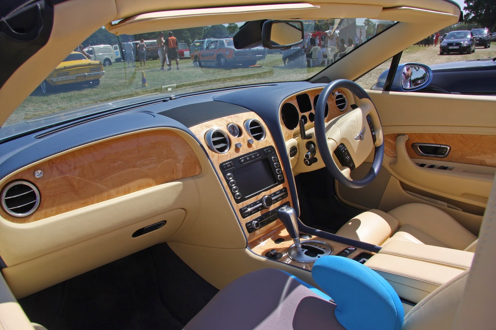 Bentley Interior | The Car Club