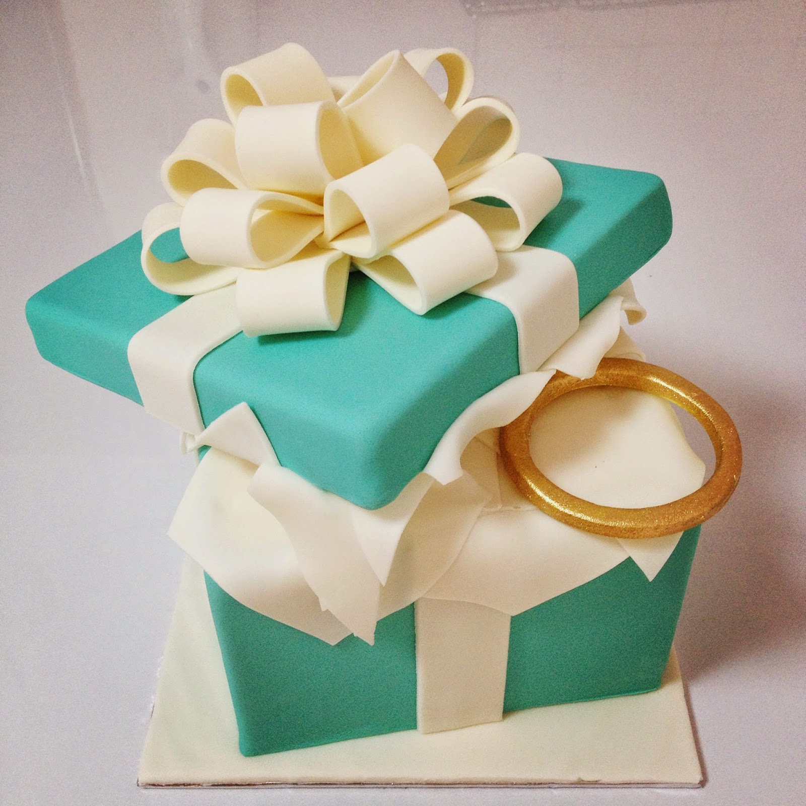 The Pink Treats by Leiralala: Tiffany Box