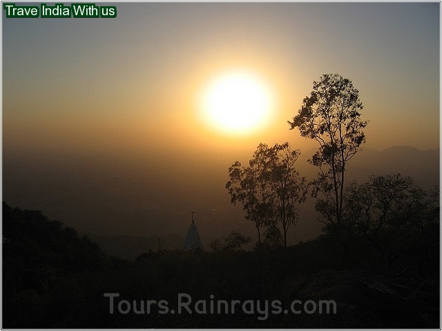 Tourist Attraction India: Mount Abu : Sun Set Point