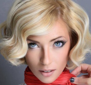 Keely Webster British Hair Style Model & CEO Survivor Glam Squad, USA