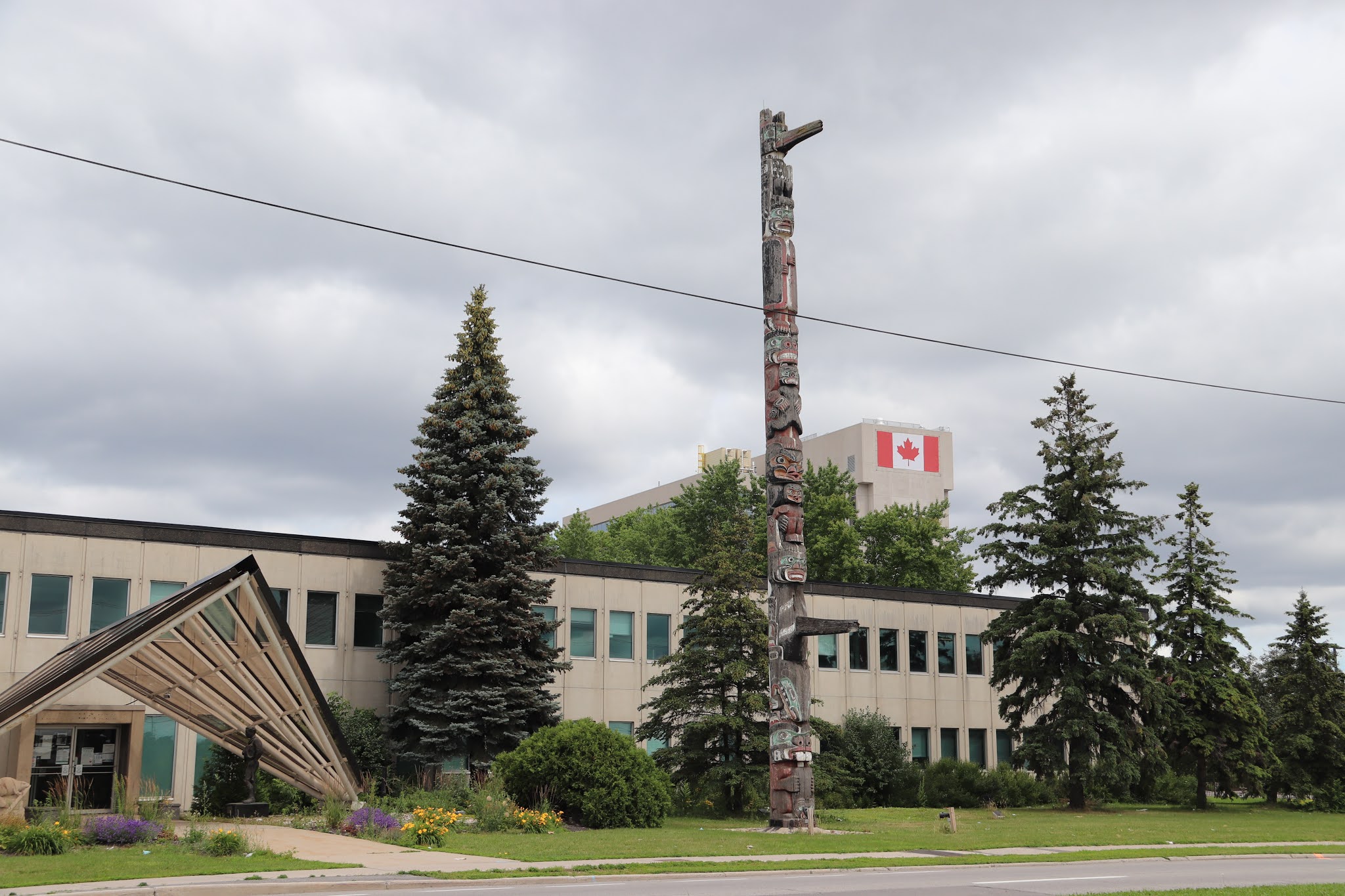 Memorials in Ottawa: Scouts Canada Totem Pole