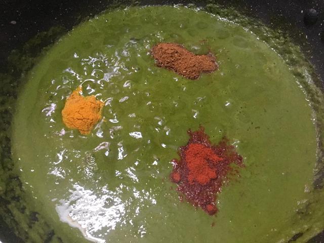 Palak Paneer - Side dish for roti, nann, poori and jeera rice