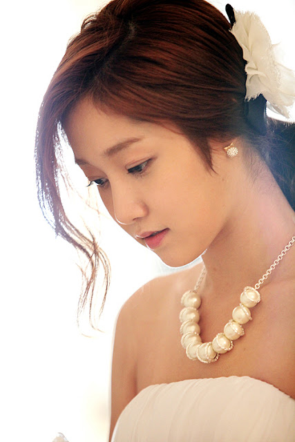 Sera (세라) Cosmetics Pictorial ~ Al Mubins