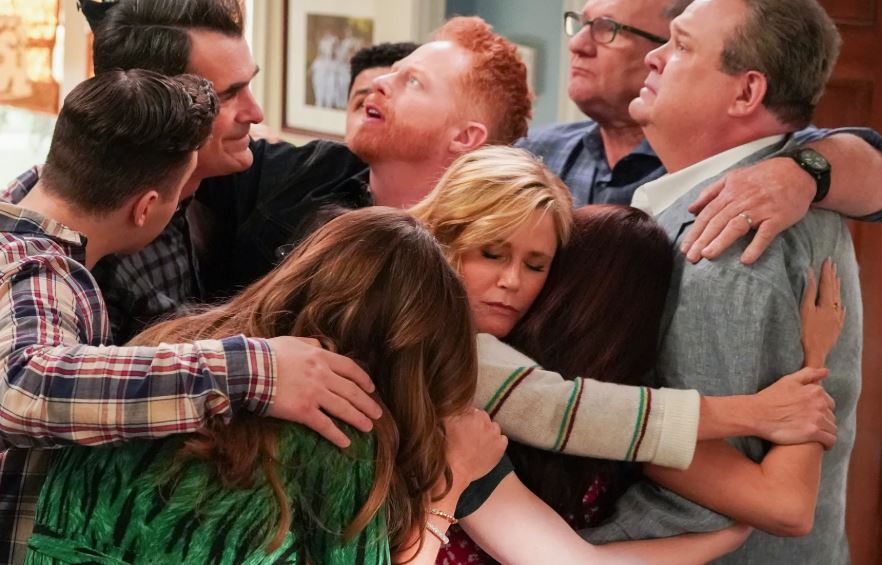 Rhonda's Escape: Friend's Friday - Goodbye Modern Family