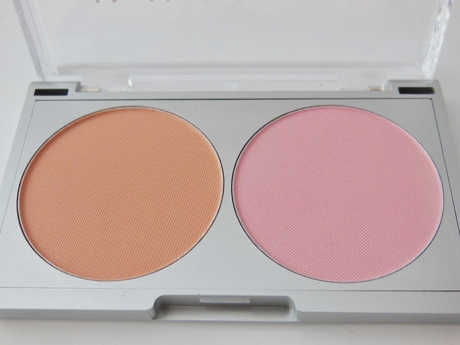 Product Review: Innoxa Velvet Blush Powder in Peach & Posy | The Beauty ...