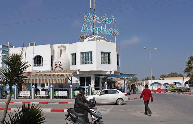 del MEDITERRÁNEO: TUNISIA. ISLAND OF DJERBA. HOUMT SOUK, MIDOUN ...