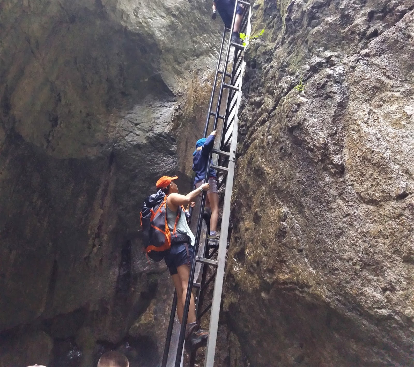 O zi la canionul 7 scari-muntii Piatra Mare