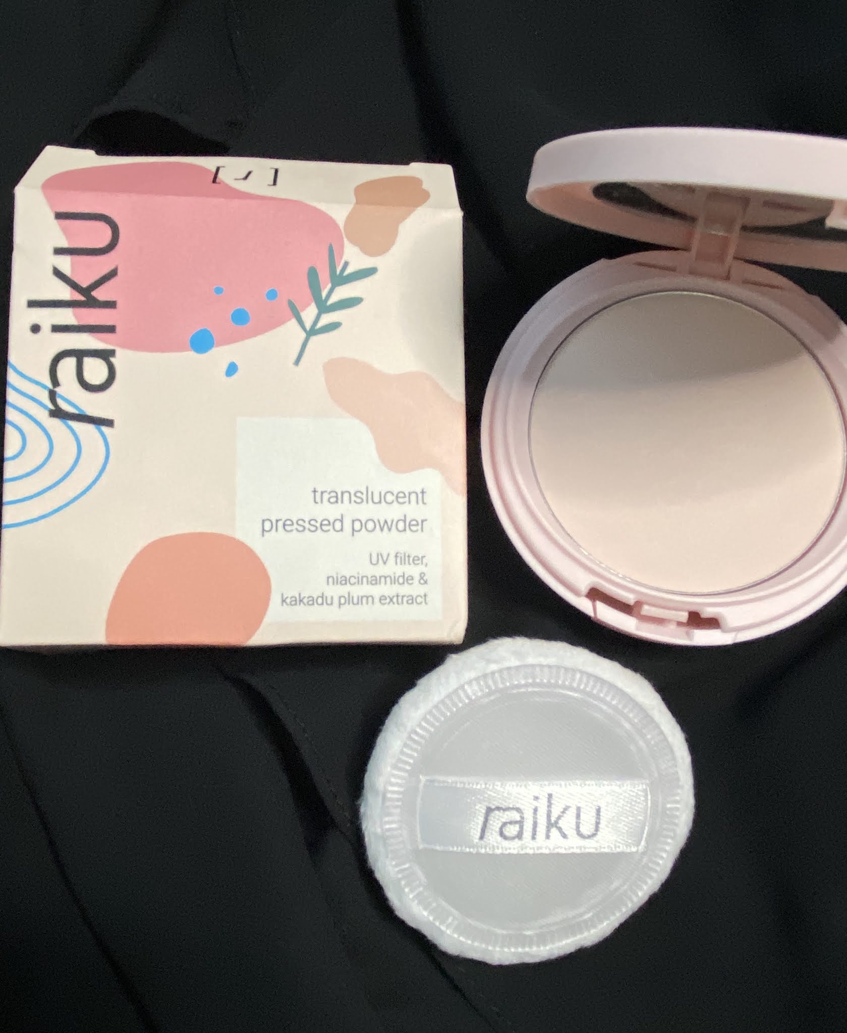 Rekomendasi bedak padat bebas komedo untuk dipakai sehari-hari (Review ...