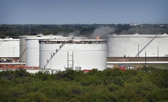 MEC&F Expert Engineers : 5.04 million gallons of crude oil caught on ...