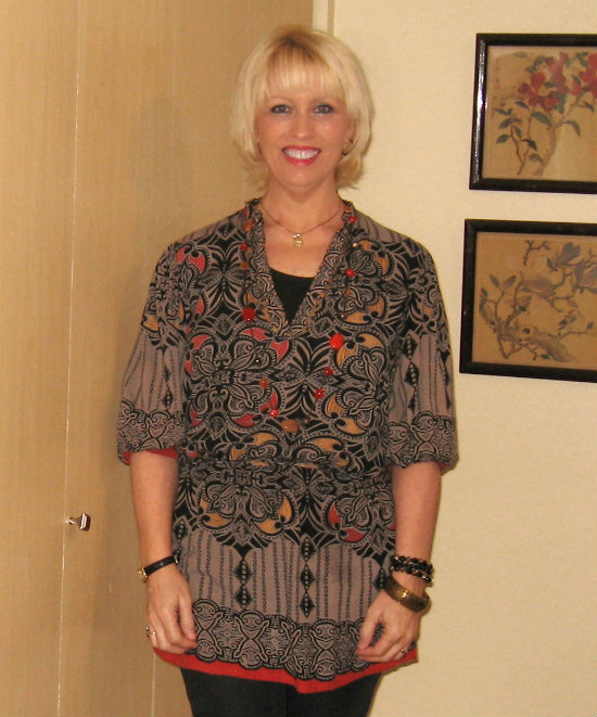 Dreamz~n~Wishz : Tunic Over Black Jeans