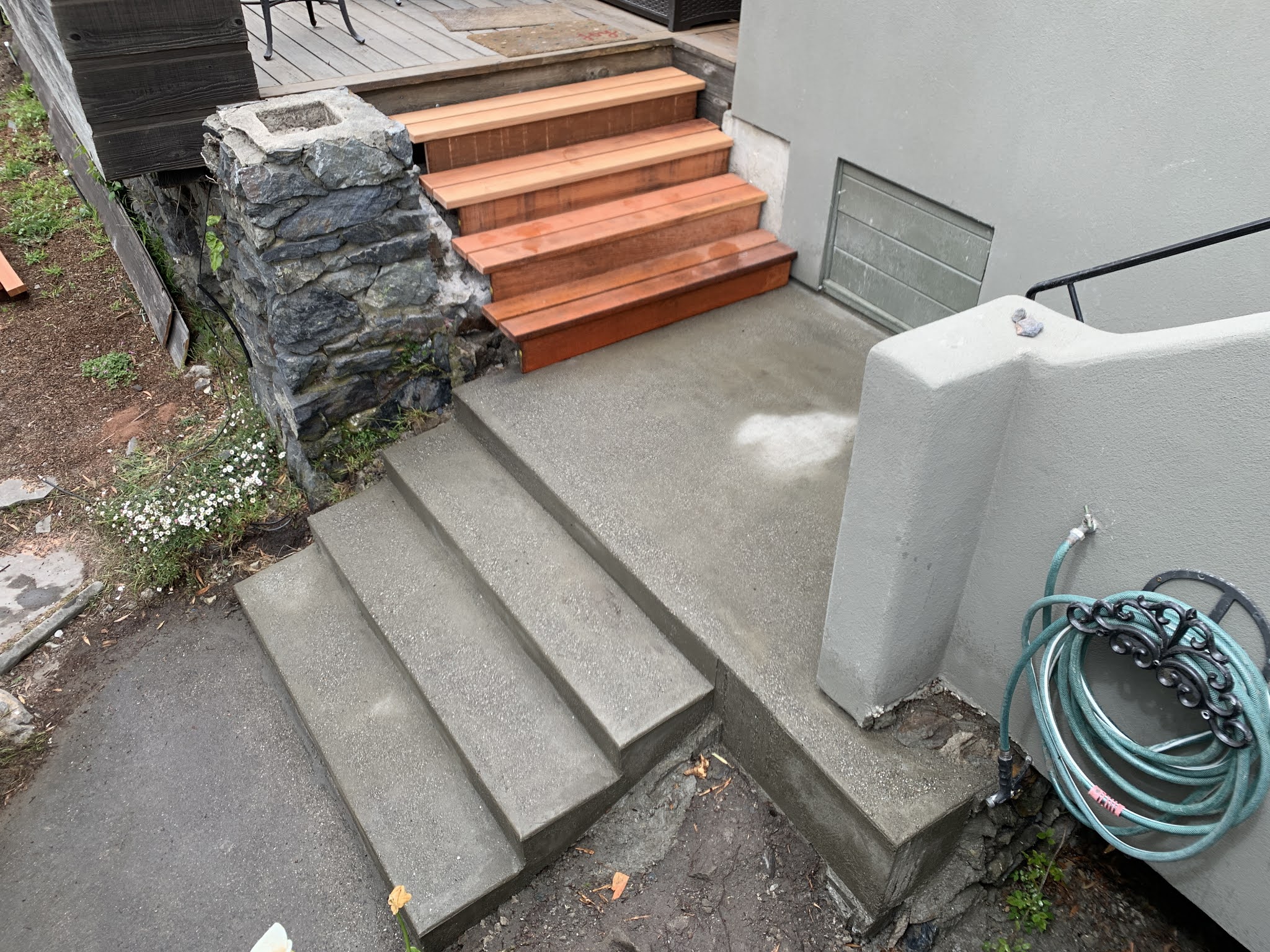 Stand Out Construction * Carpentry Projects: New concrete landing steps ...