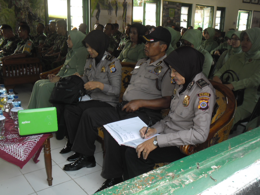 Staf 2/Operasi Yonif 403/WP