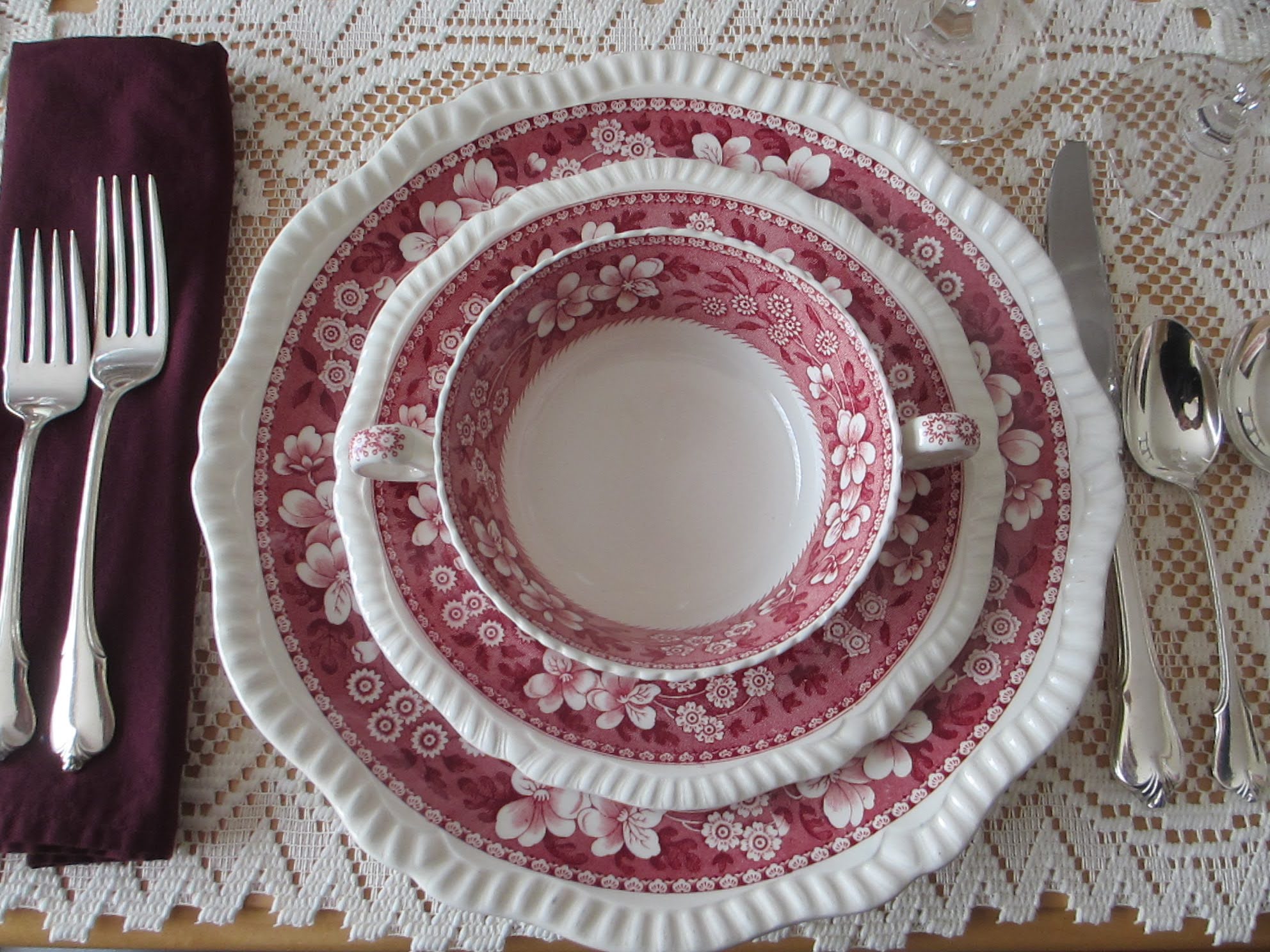The Welcomed Guest: Summer Spode Tower Table