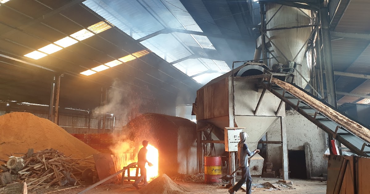 Proses Produksi di Pabrik Arang Briket Sawdust