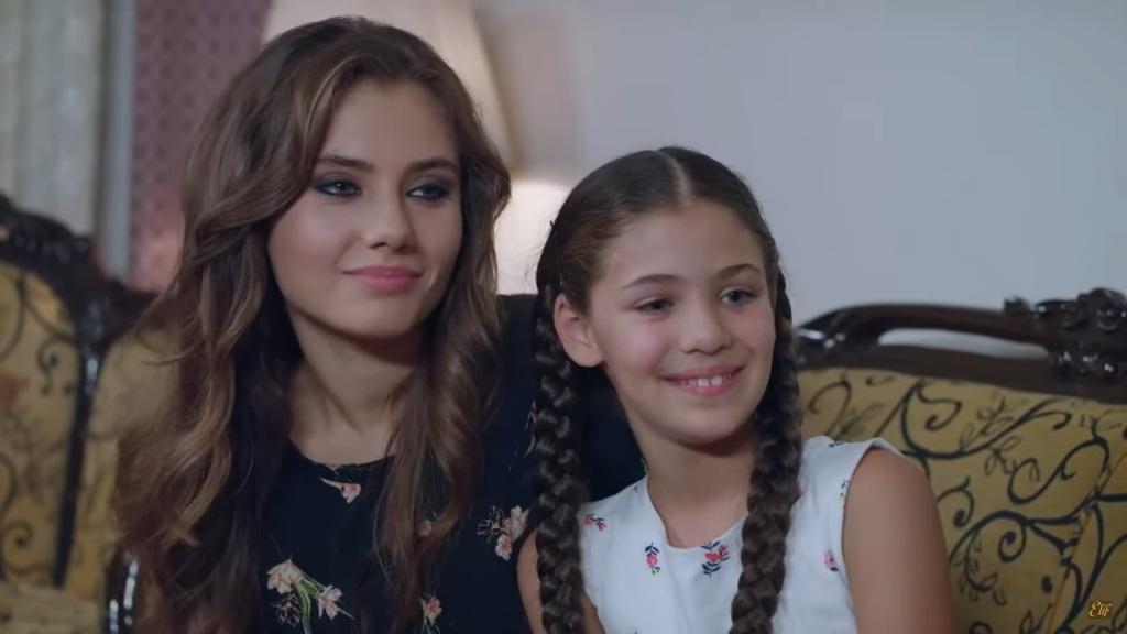 Elif odcinek 943: Pojawia się nowy najemca domu Melek! To Asli ...