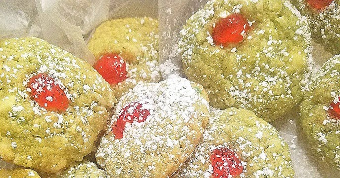 Macadamia Coconut Chip Cookies | What's Cookin' Italian Style Cuisine