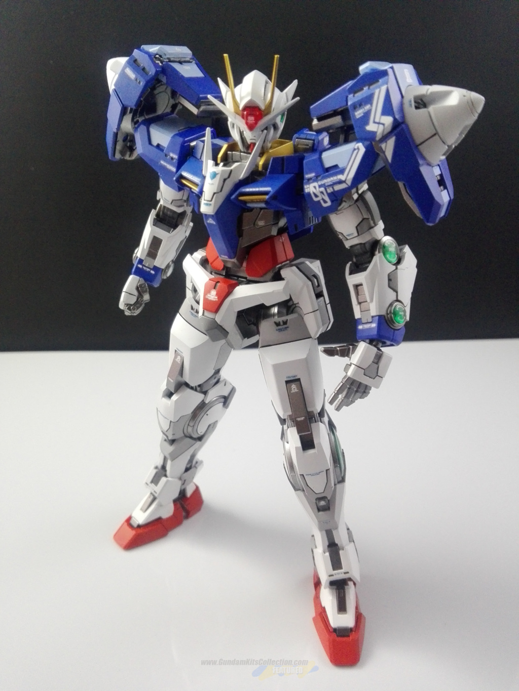 Painted Build: RG 1/144 00 Raiser