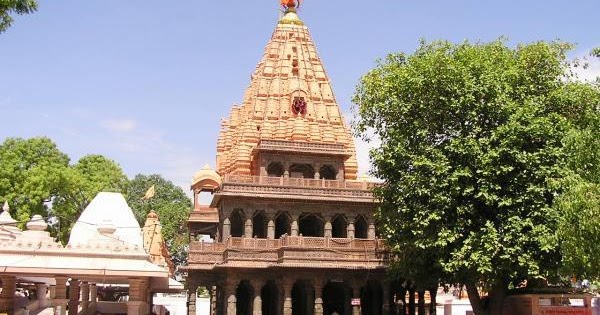 Culture Holiday Tour: The Most Famous Temple in Madhya Pradesh