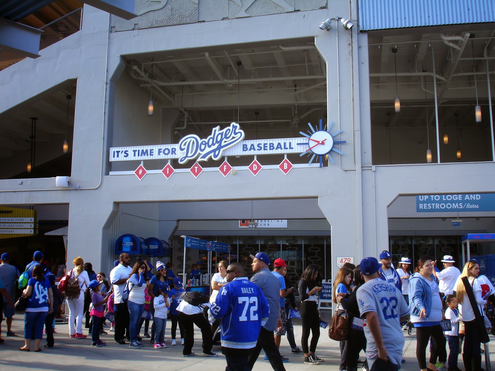 Dodgers Blue Heaven: A 2015 Dodger FanFest Roundup - Links and Photos