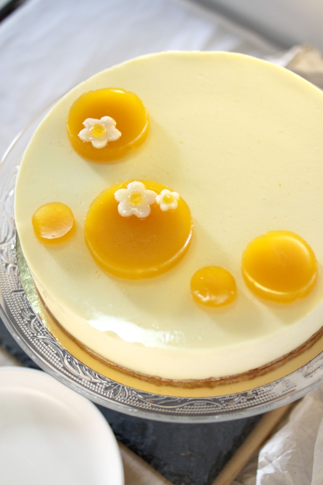 Chloé Délice: Entremets mangue passion insert framboise