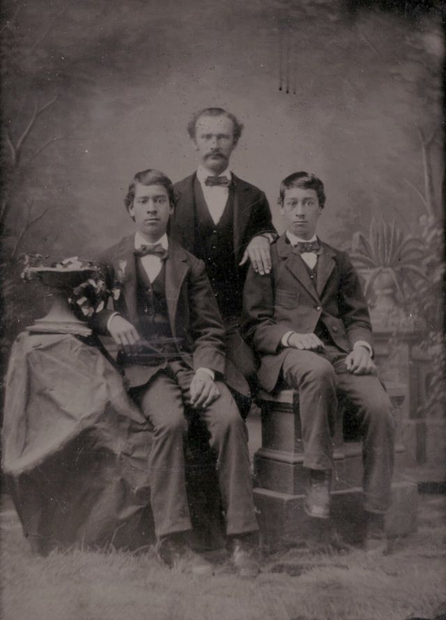 Victorian Fatherhood: Lovely Photos of Fathers With Their Children in ...