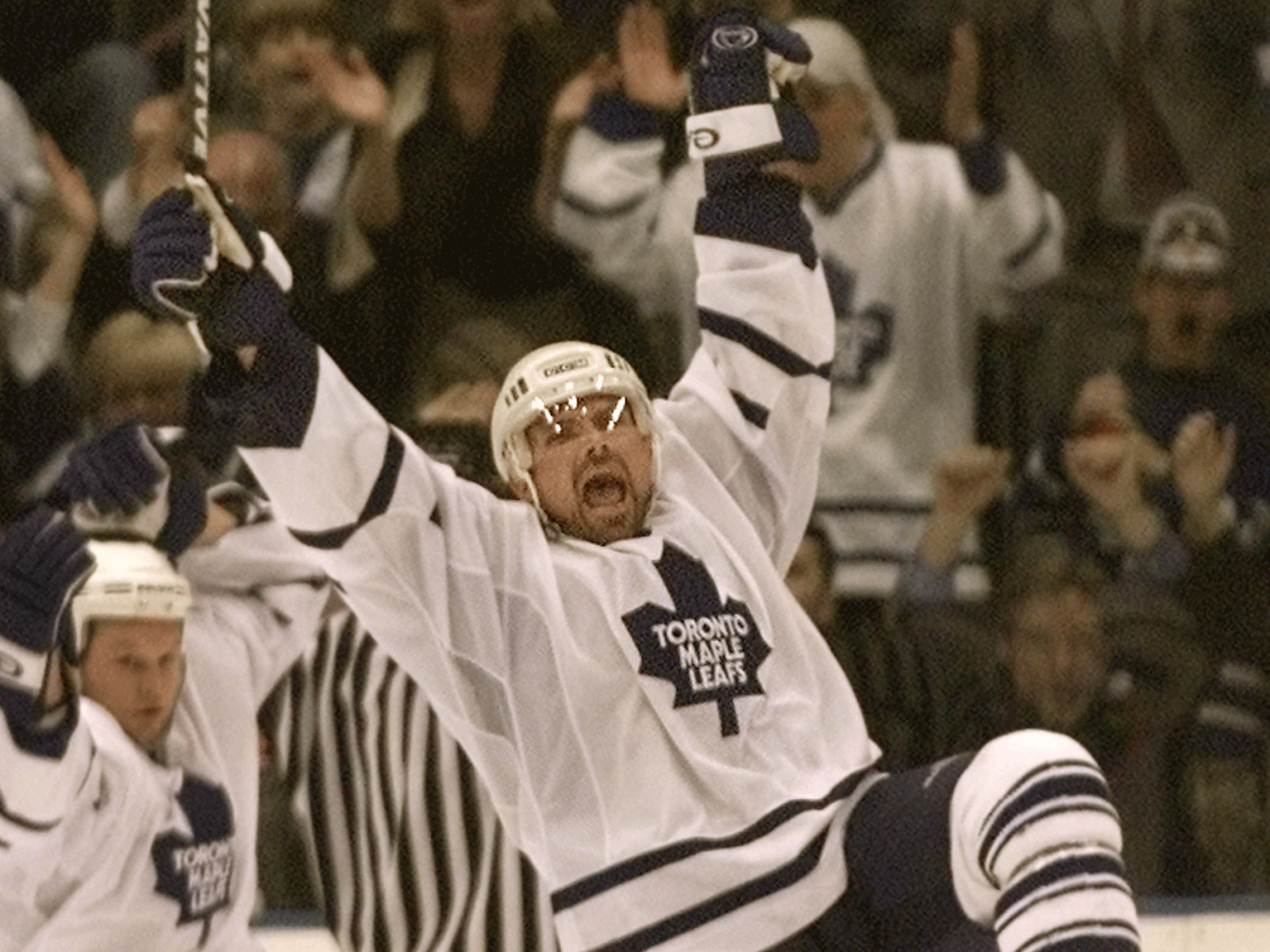 Vintage Leafs: Garry Valk Photos