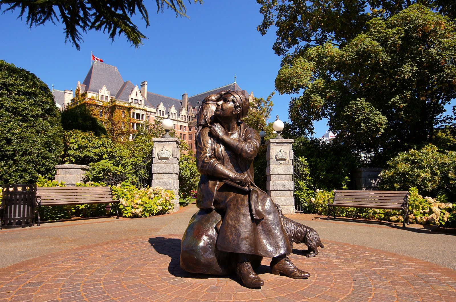 Victoria Daily Photo: Emily Carr Statue