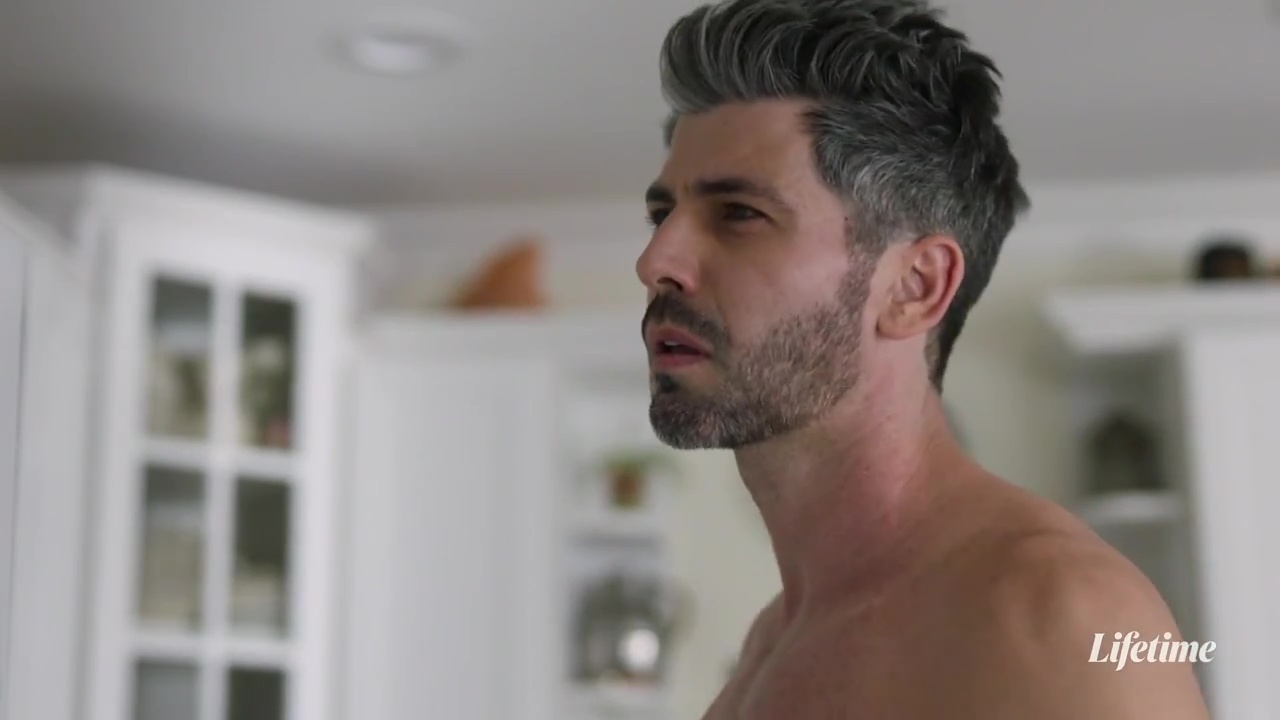 ausCAPS: Kayvon Esmaili shirtless in Killer Dream Home