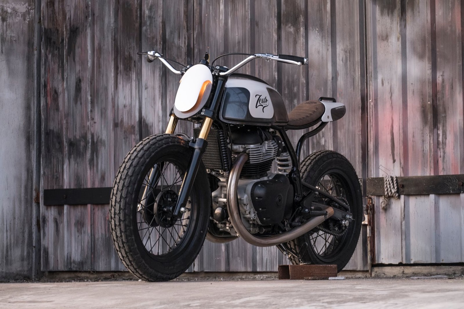 "Moose" RE- GT650 / Zeus Custom