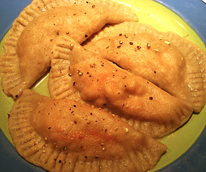 Andrea's Easy Vegan Cooking: Pierogi, (and pizza and pasta)