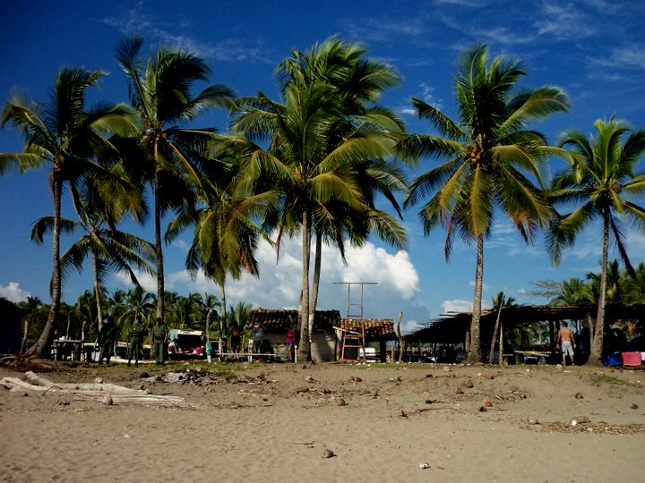 DESCUBRIENDO A CHIRIQUÍ: PLAYA LAS LAJAS