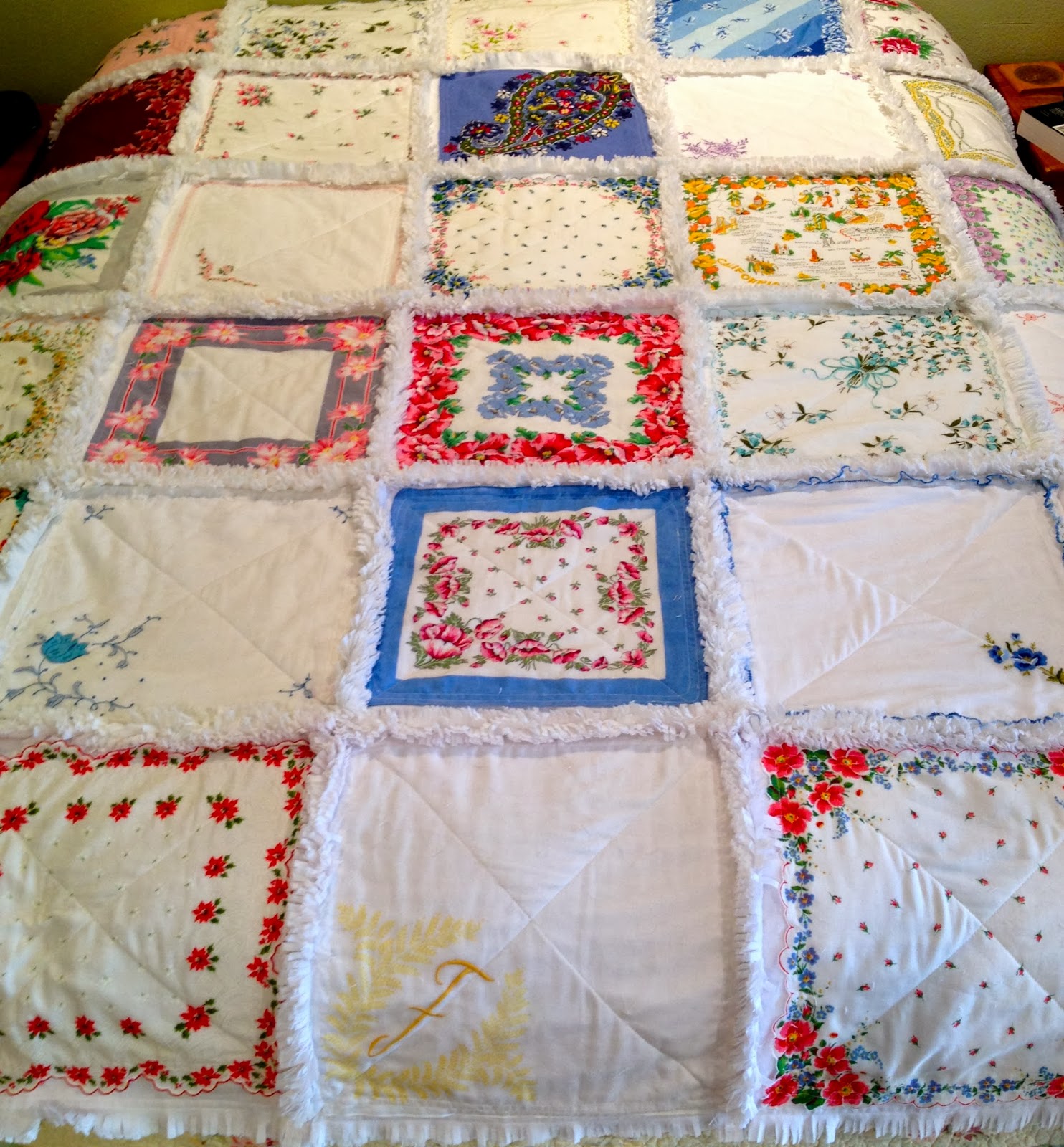 ZeedleBeez: 3 Reasons Why Hankies Make Beautiful Rag Quilts