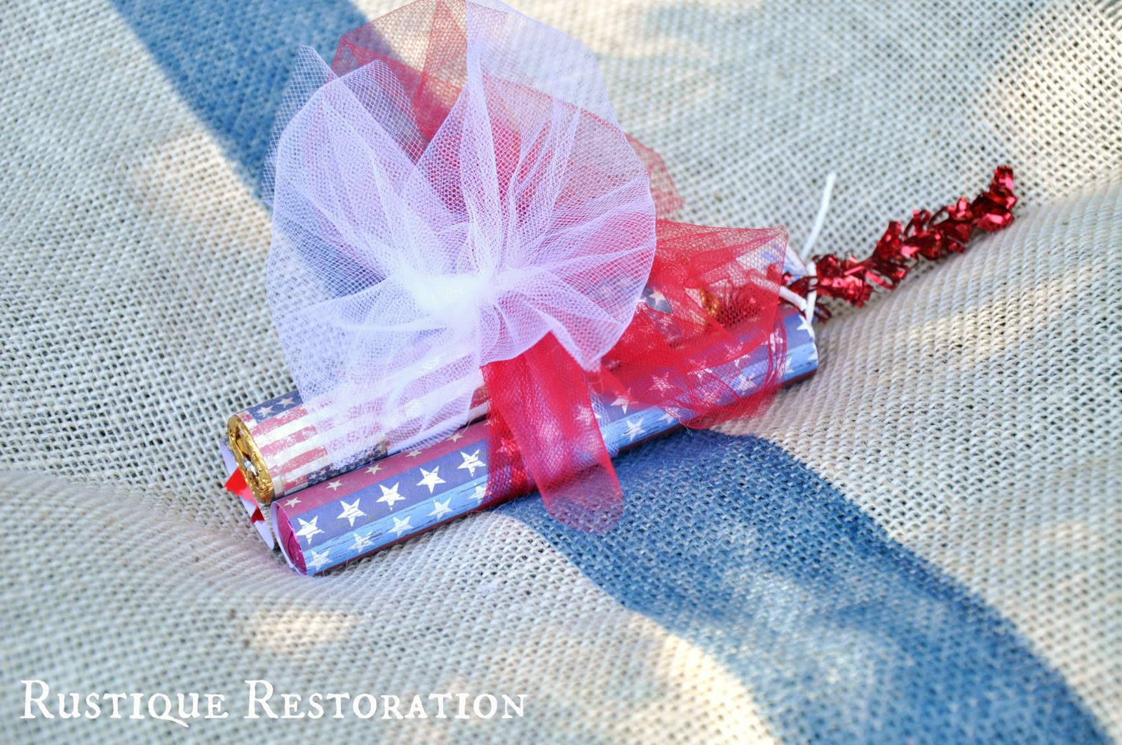 Rustique Restoration: DIY 4th of July Candy Firecrackers