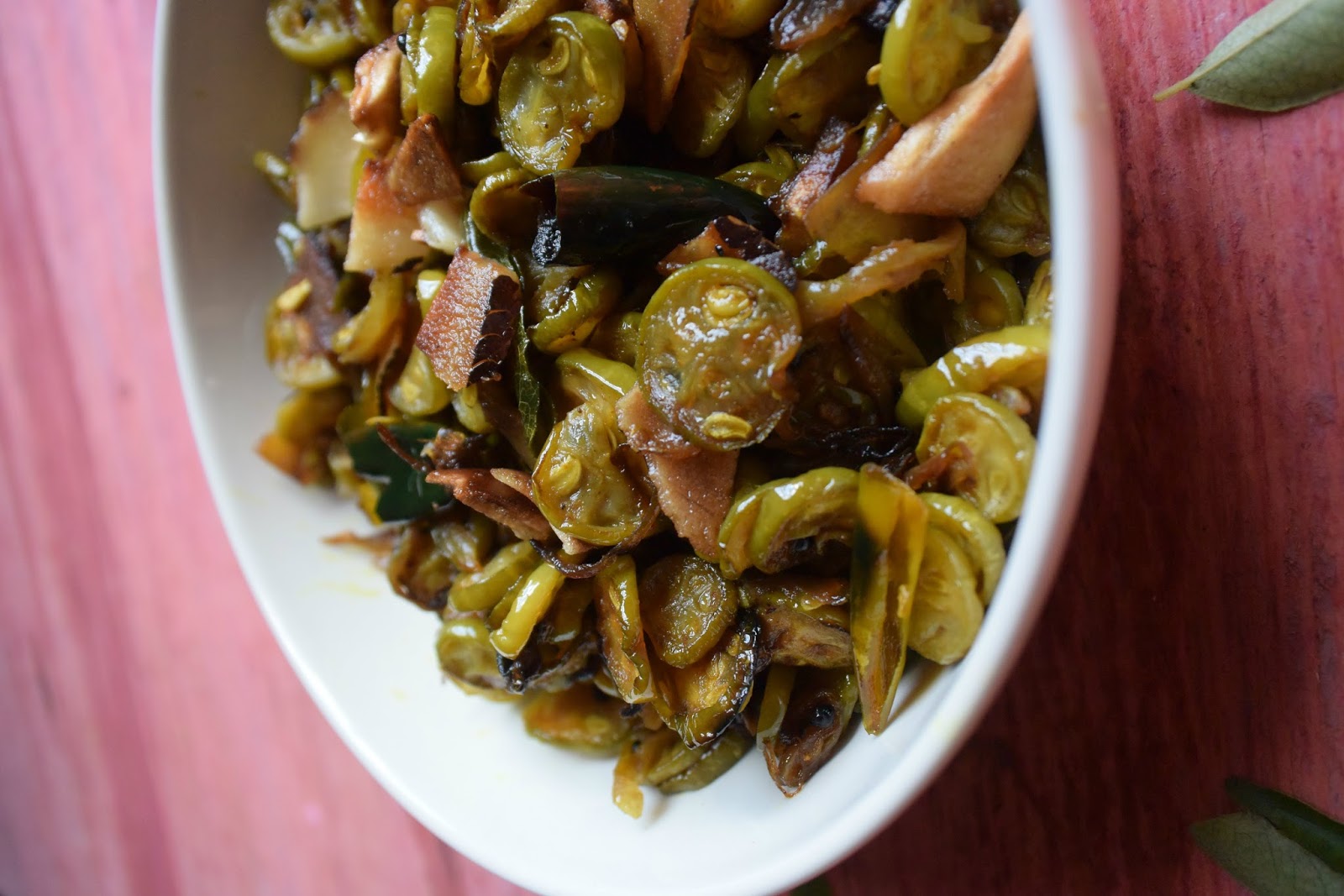 Kovakka Mezhukkupuratti Kerala style (2 methods)|Ivy Gourd stir fry ...