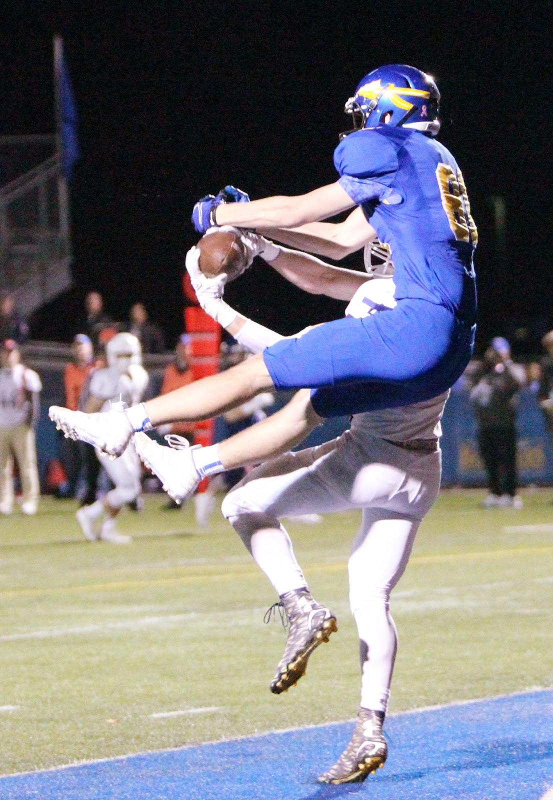 Mark Kodiak Ukena: IHSA Class 6A Football Playoffs: St. Viator vs Lake ...