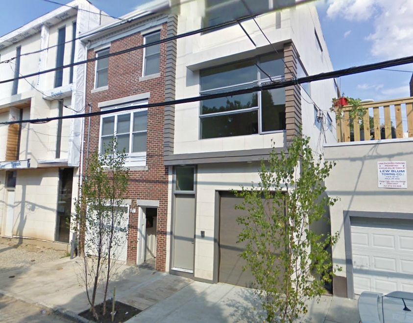 Old Urbanist: Can Townhouses and Front-loading Garages Work Together?