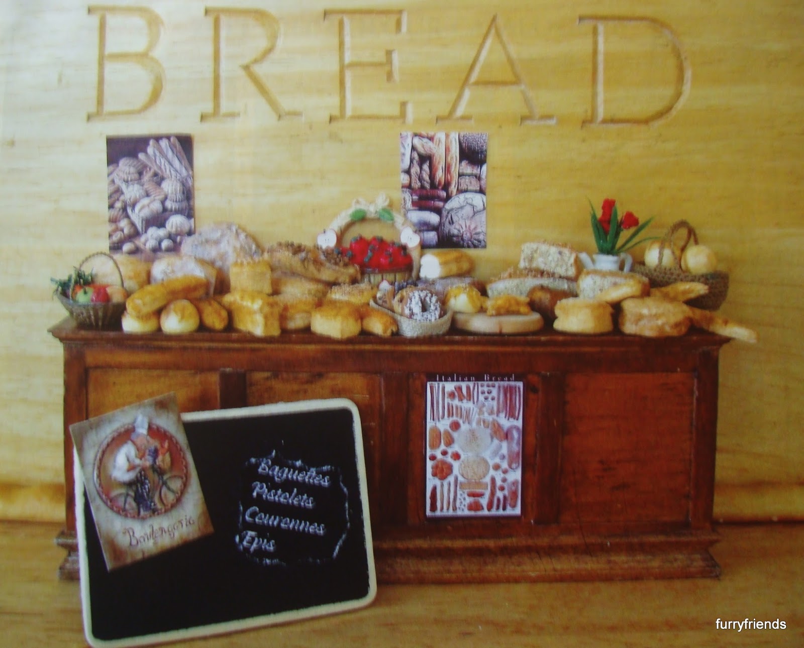 Marianne's Miniverse: My Fimo free bread.