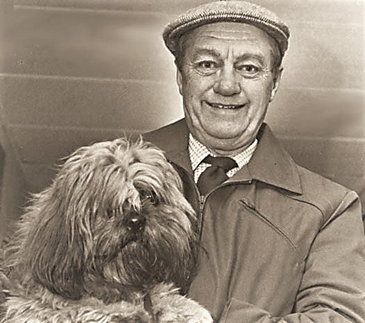 Coronation Street - Back On The Street: Tom Mennard - The Secret Life ...