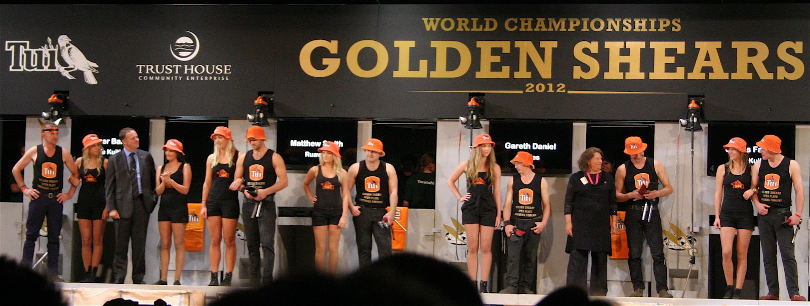 Golden Shears Grooming Woodland Hills Ca at Carlos Pratt blog